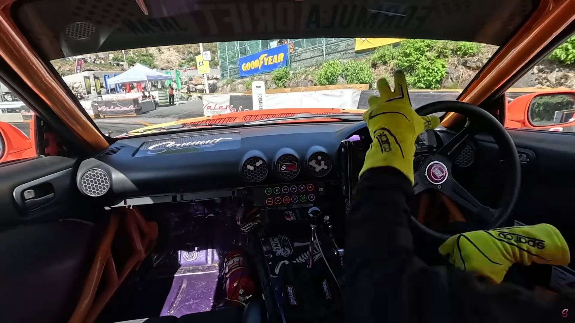 SAMMIT Has 'Scary' Head-On Crash At Formula Drift Japan's 'Most ...